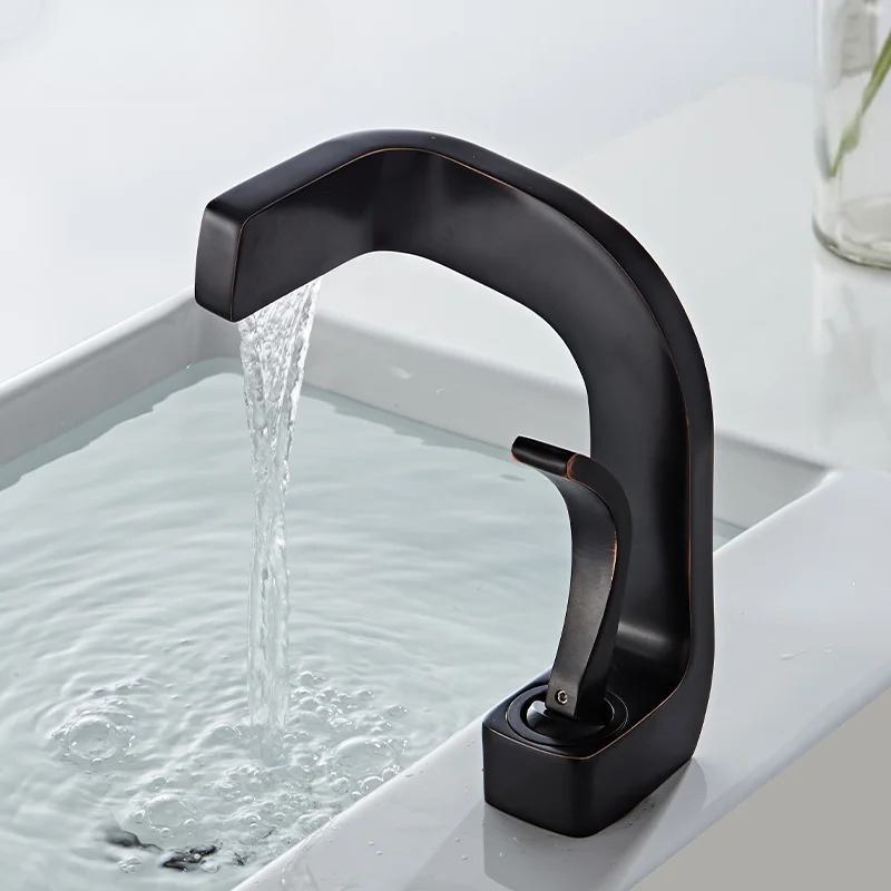 Alyx - Modern Curved Faucet – Focal Decor